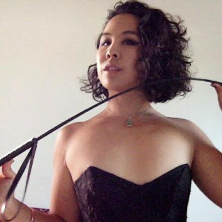 Hello 💞💞 mistress is seeing a submissive slave to dominate kik me..roselinhalana or snap ...