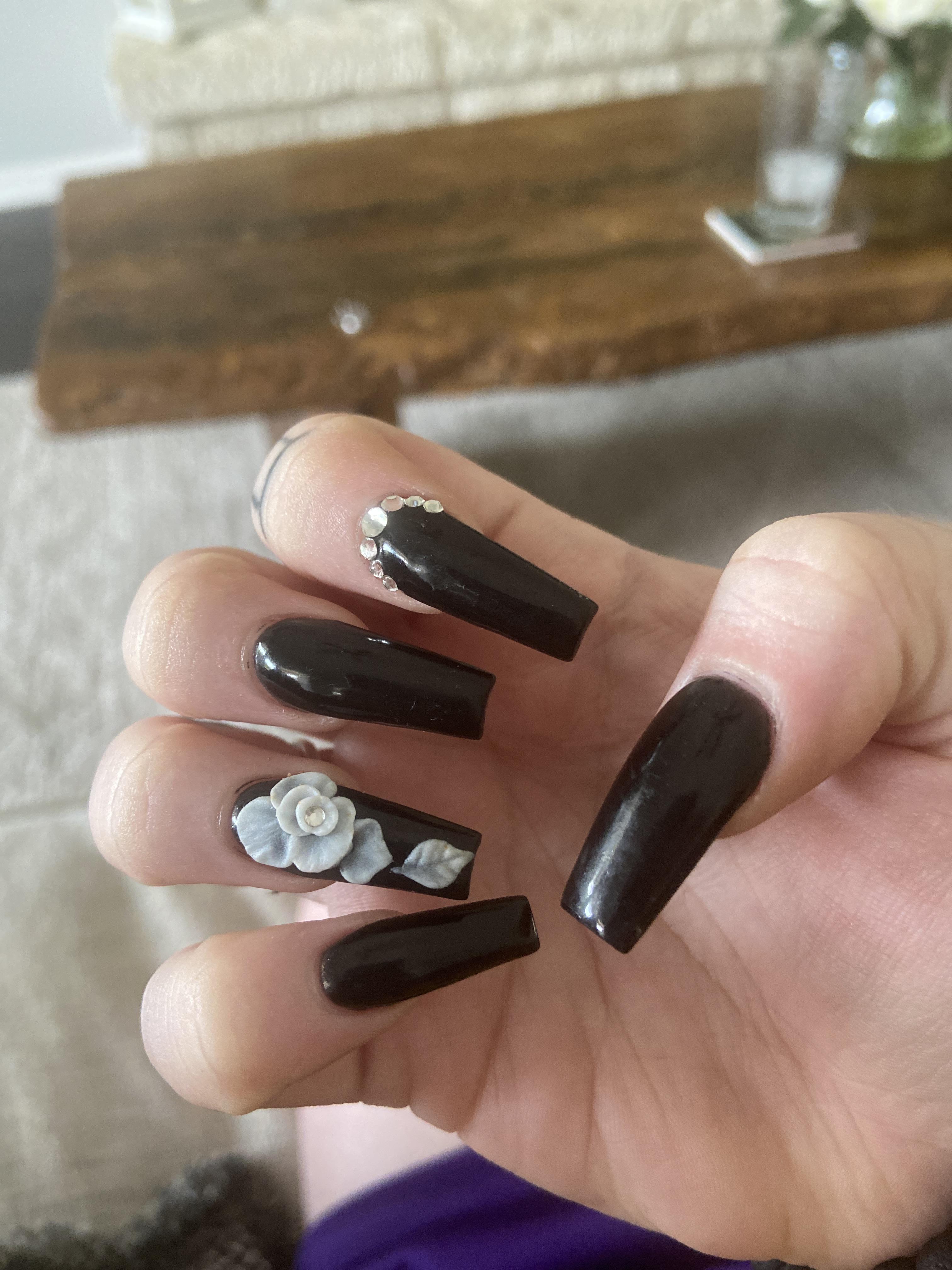 Imagine These Wrapped Around Your 😈 Scrolller
