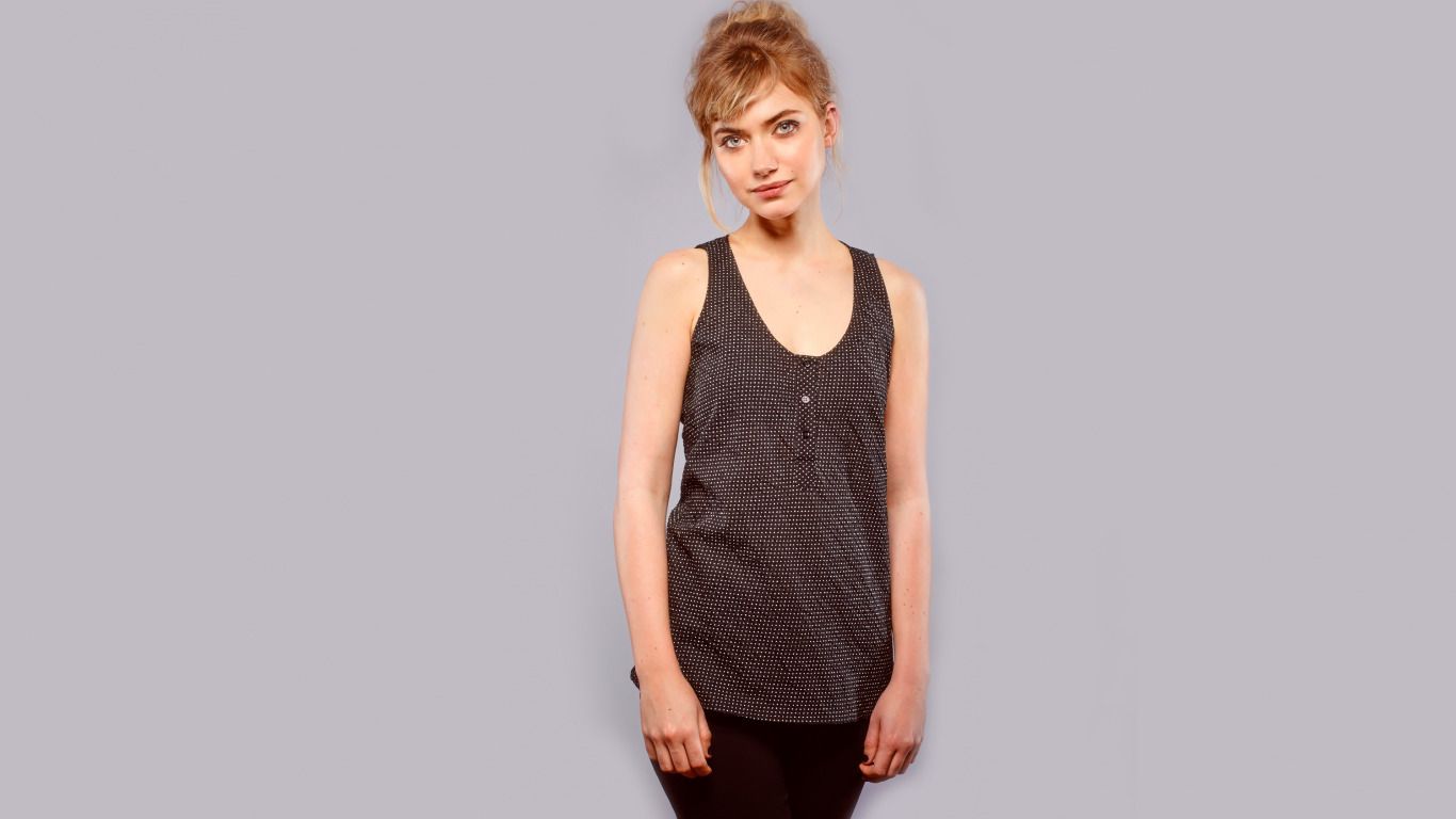 Imogen Poots | Scrolller