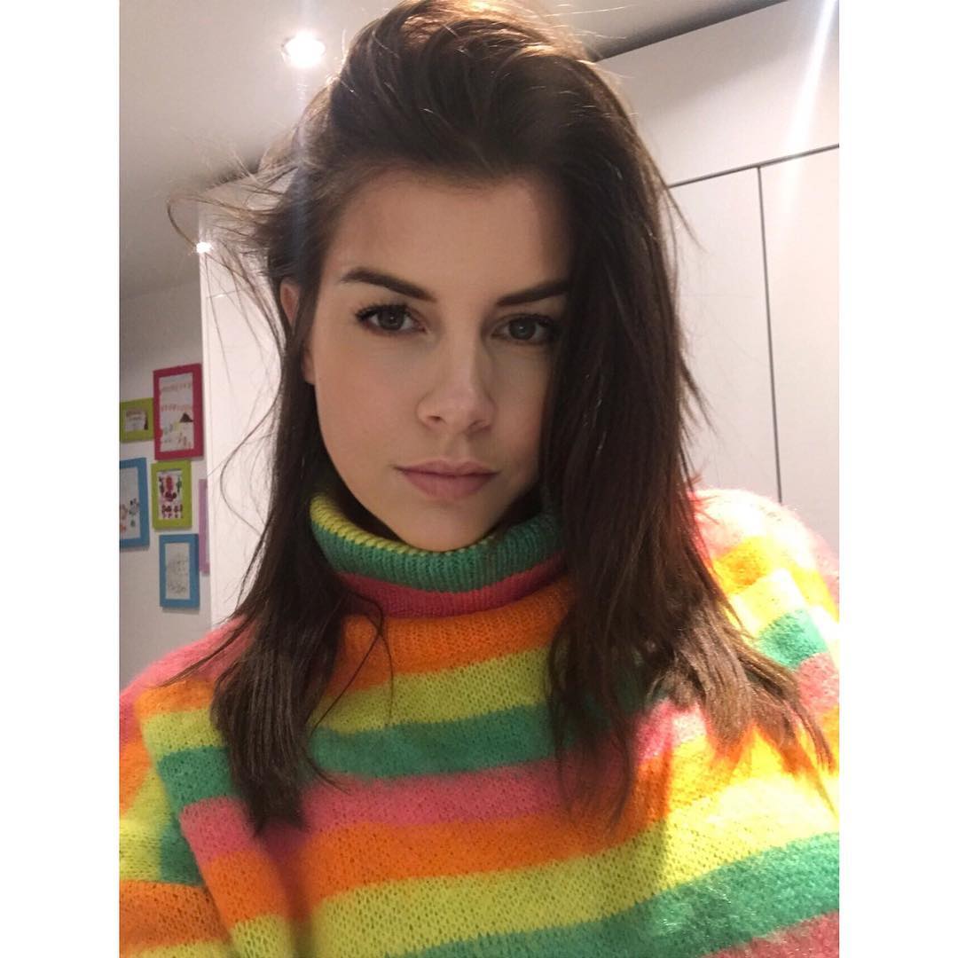 Imogen Thomas | Scrolller