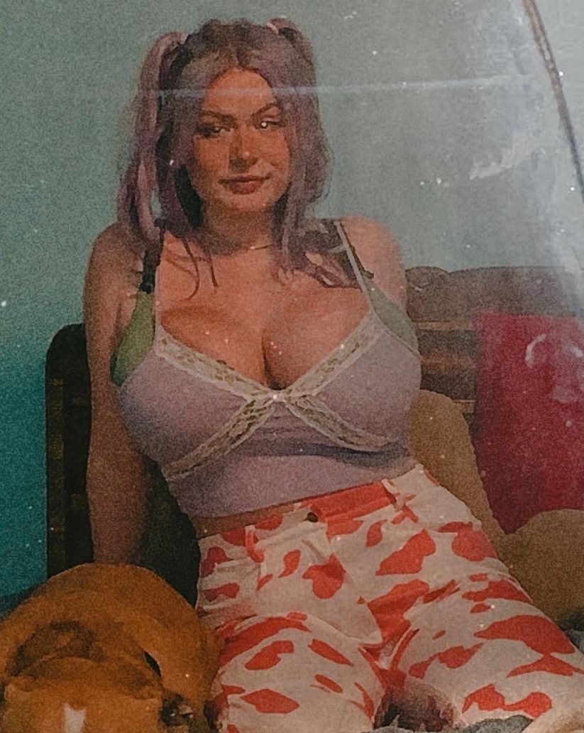 Impossible to hide | Scrolller