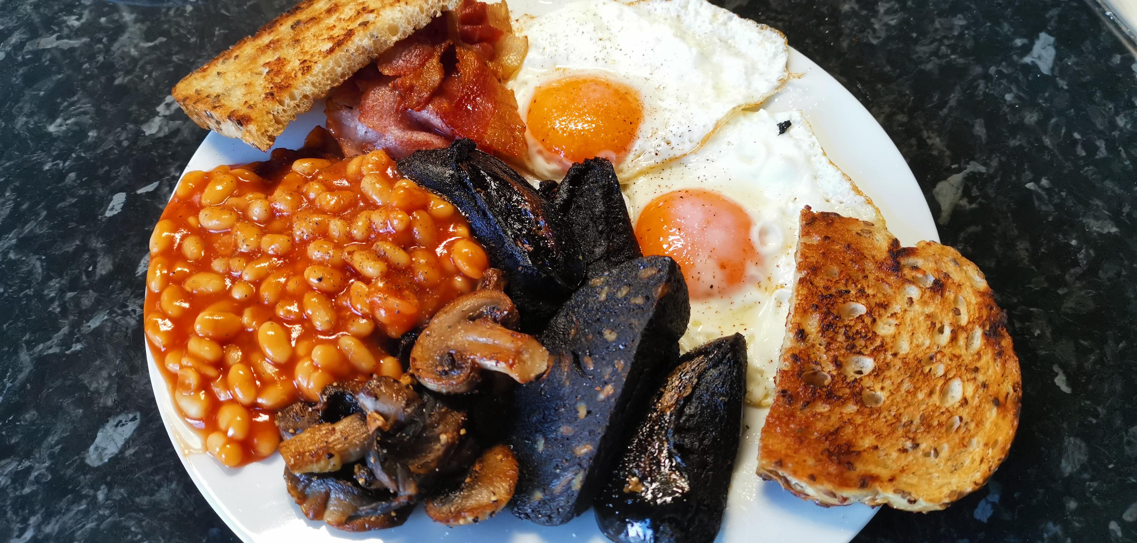 Impromptu fry up, no sausages but much black pudding. | Scrolller