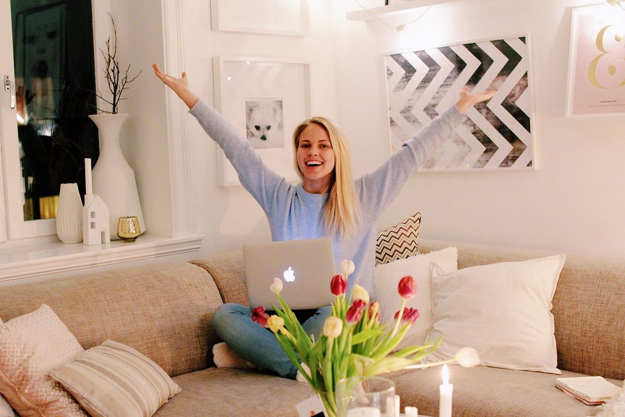 In her new apartment | Scrolller