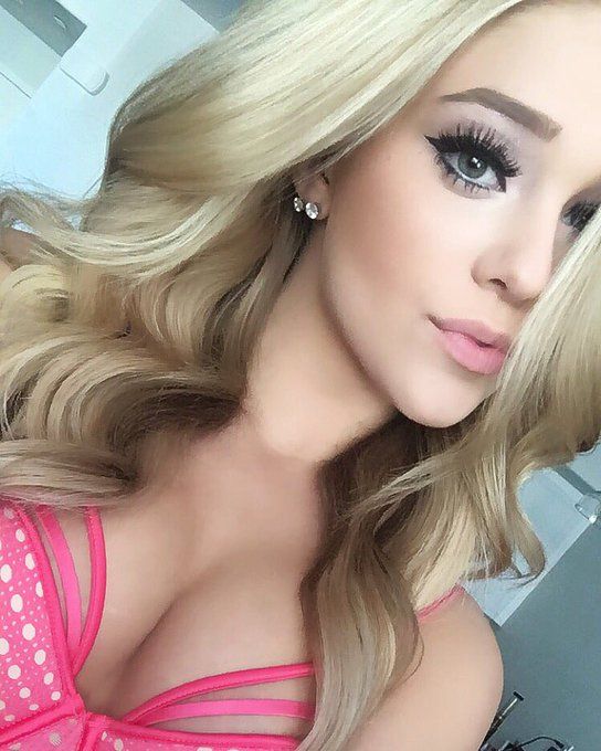 In search of submissive sissy slave,add me on kik,mistresssandra07 | Scrolller