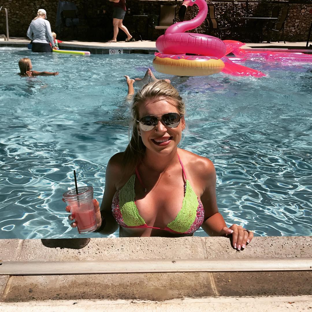 In the pool | Scrolller