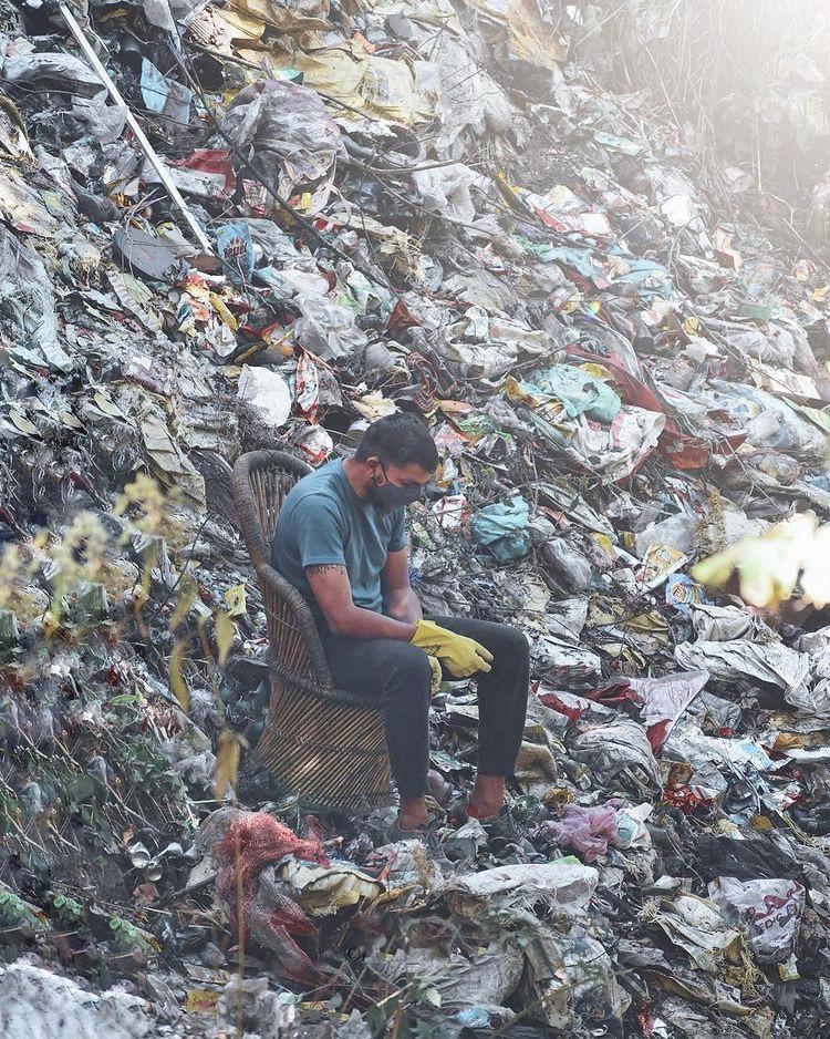 Indian Trash bro taking a moment for himself | Scrolller