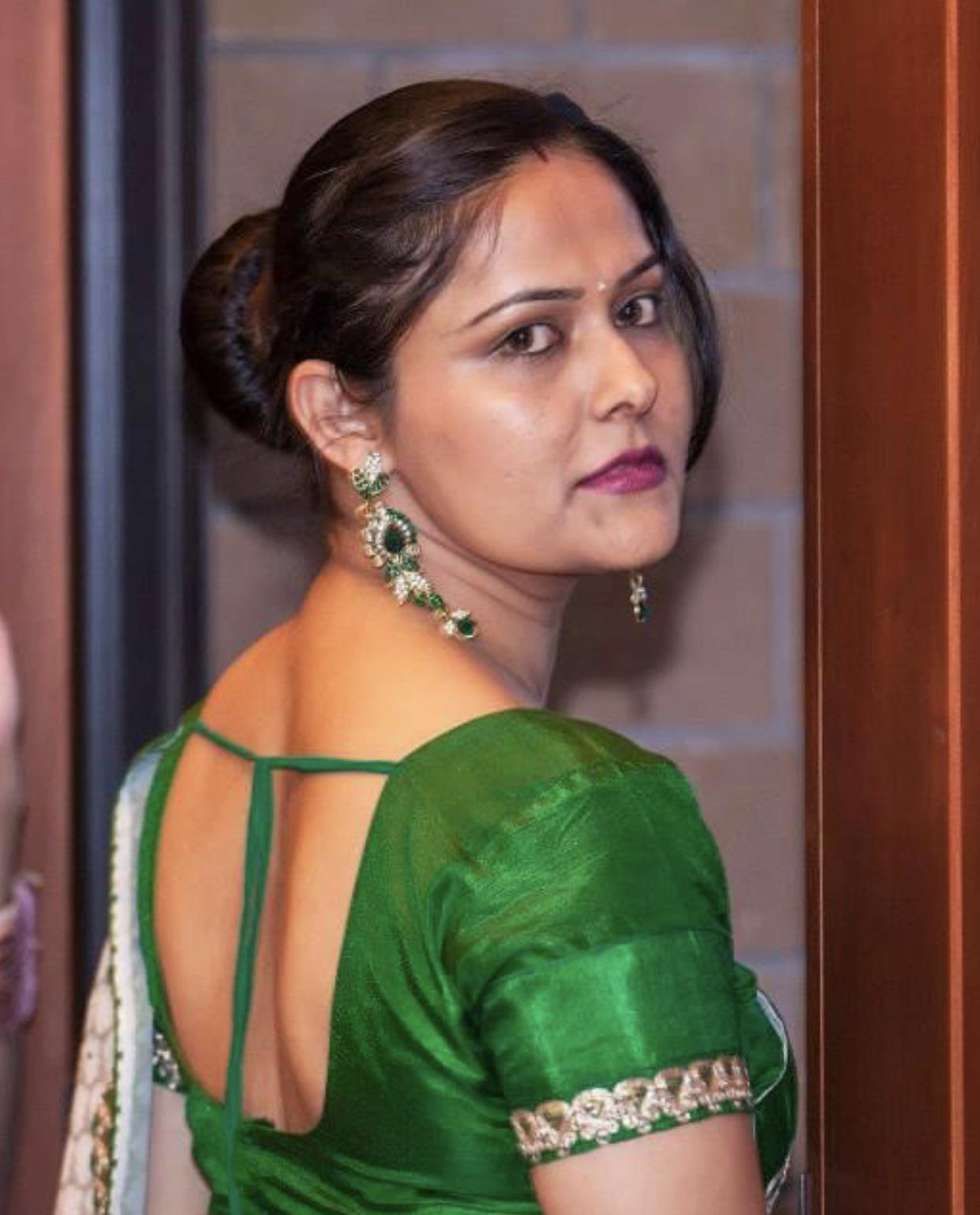 Make Me A Good Married Indian Slut Scrolller