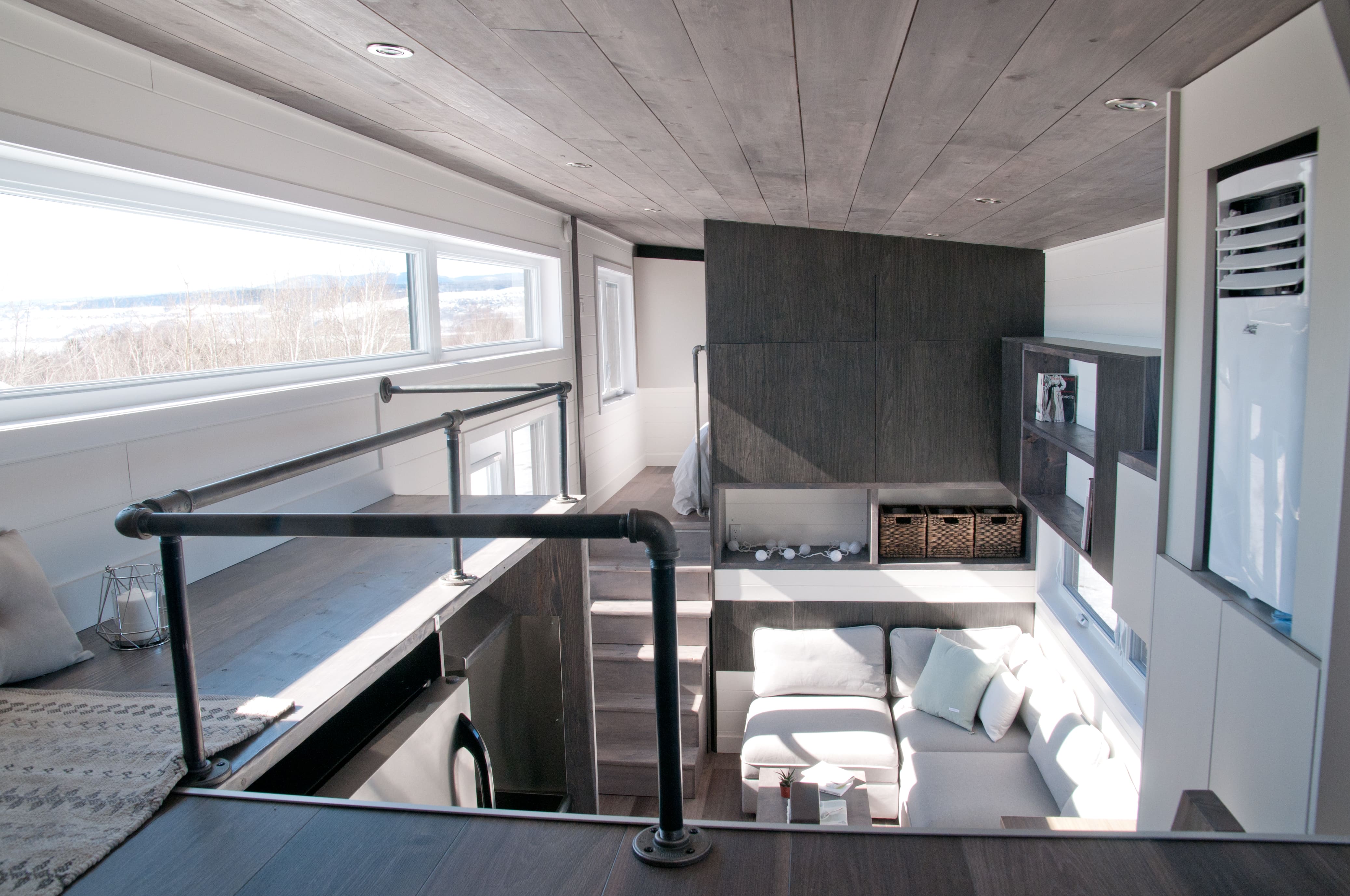 Inside Sakura tiny house | Scrolller