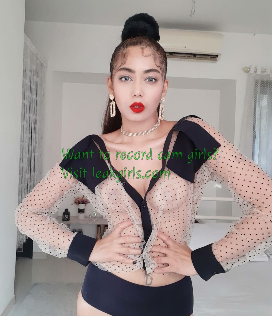 Insta Model Mukkta 🔥 Album in comment 👇 | Scrolller