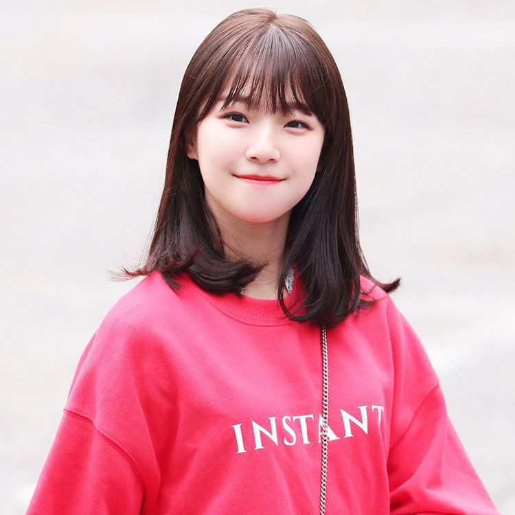 Instant Jiheon | Scrolller
