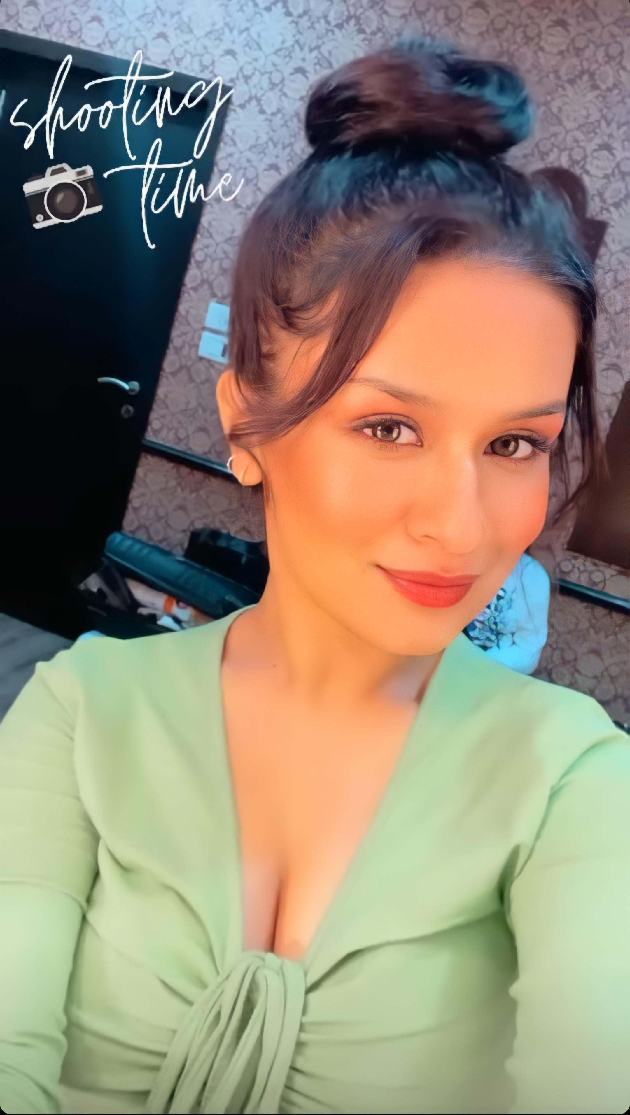 Intentionally squeezed 😏 | Scrolller