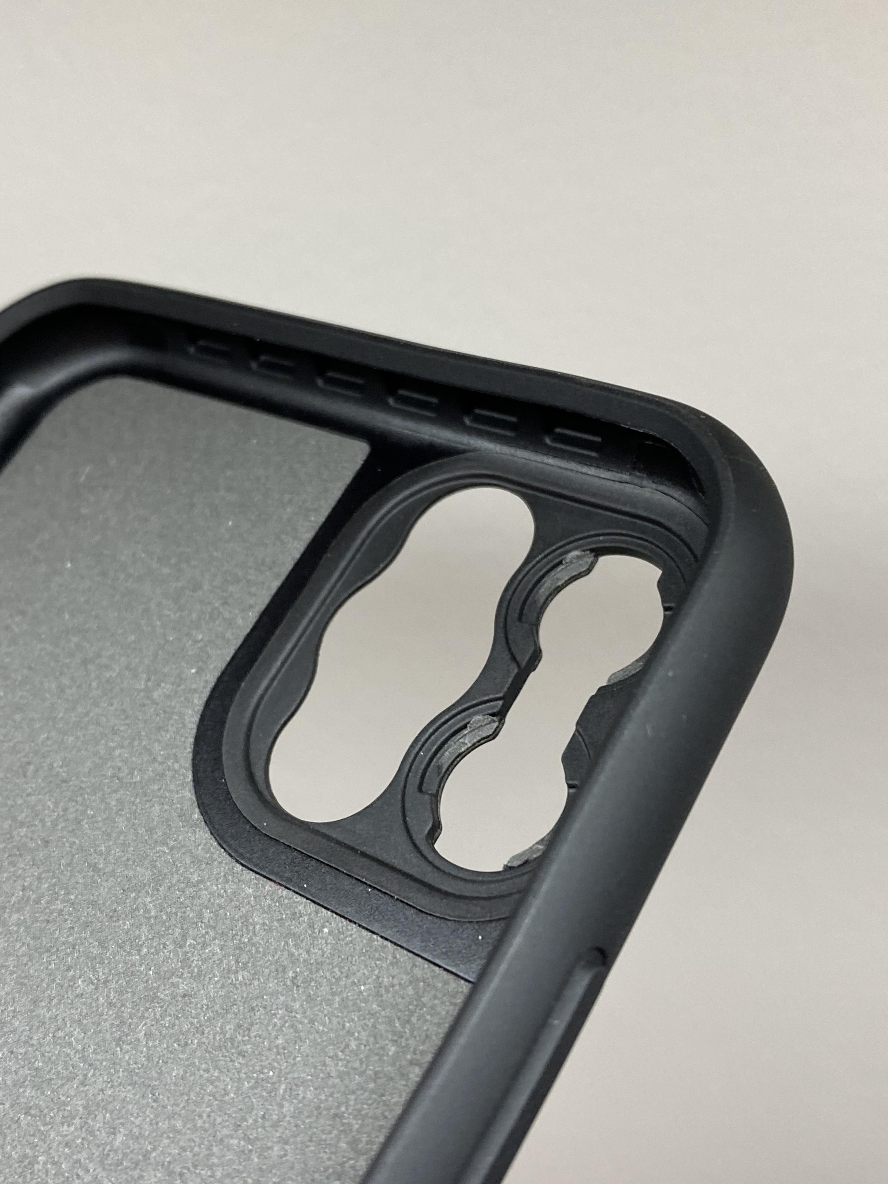 iPhone 11 Pro Max Photo Case Issue - Details in Comments | Scrolller