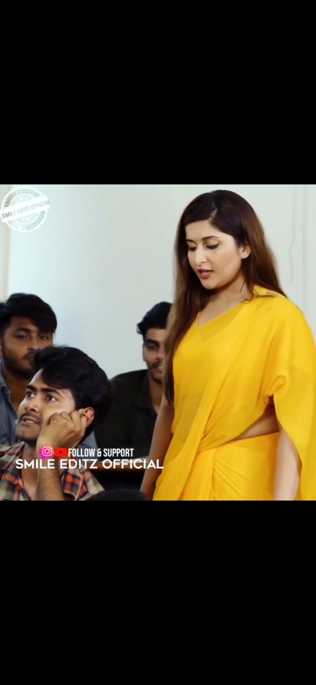 is anyone know her name ? | Scrolller