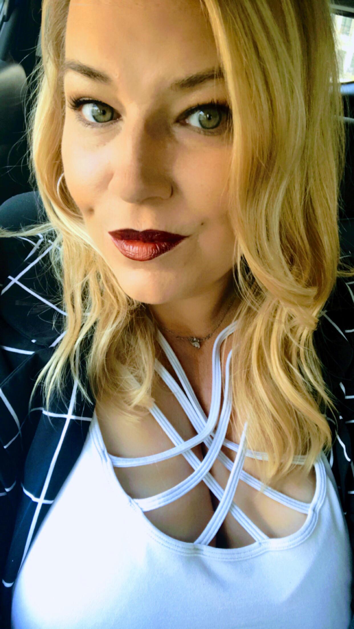 Is it Friday yet? 😩 | Scrolller