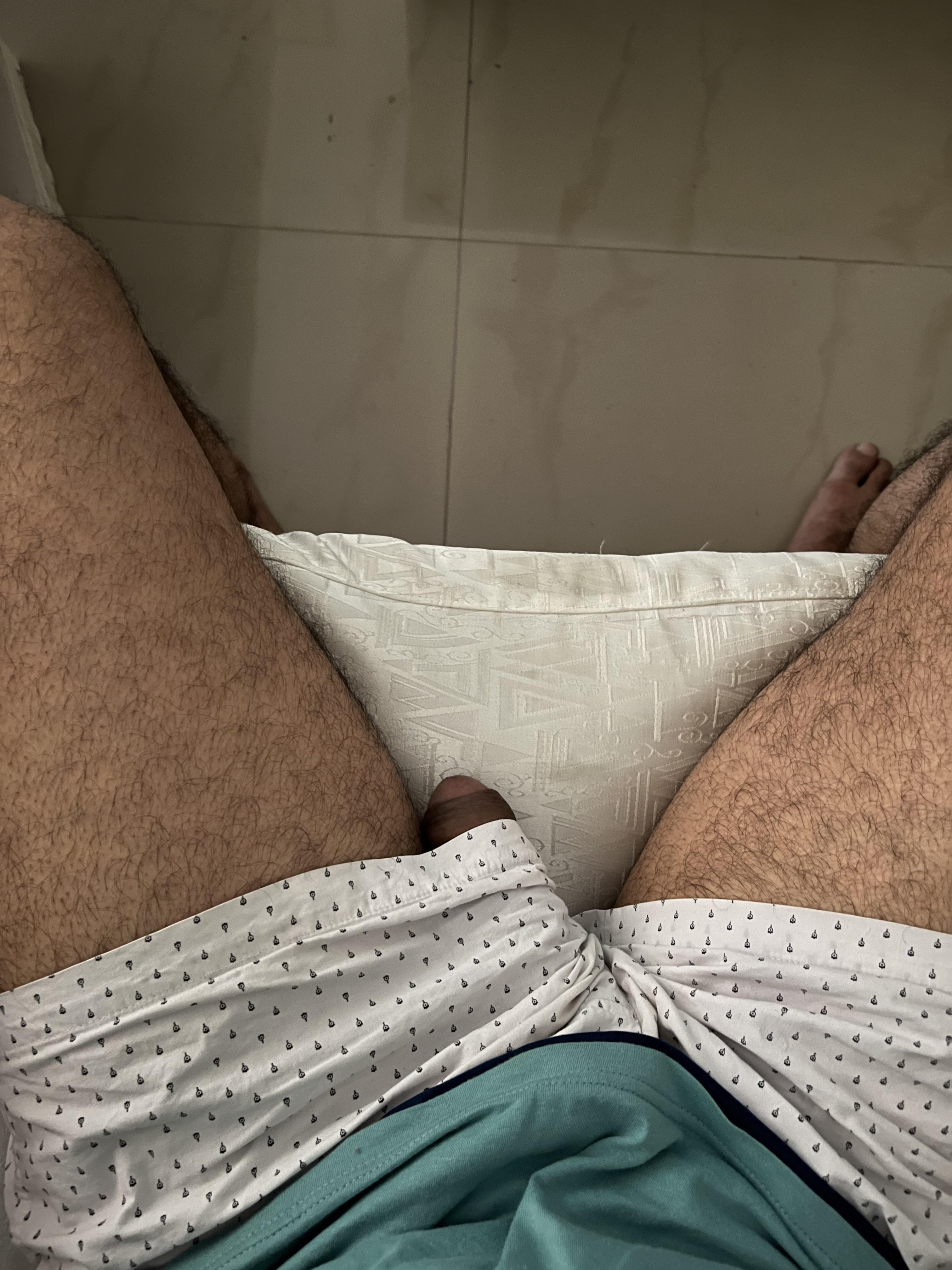 is it indecent to move around like this | Scrolller