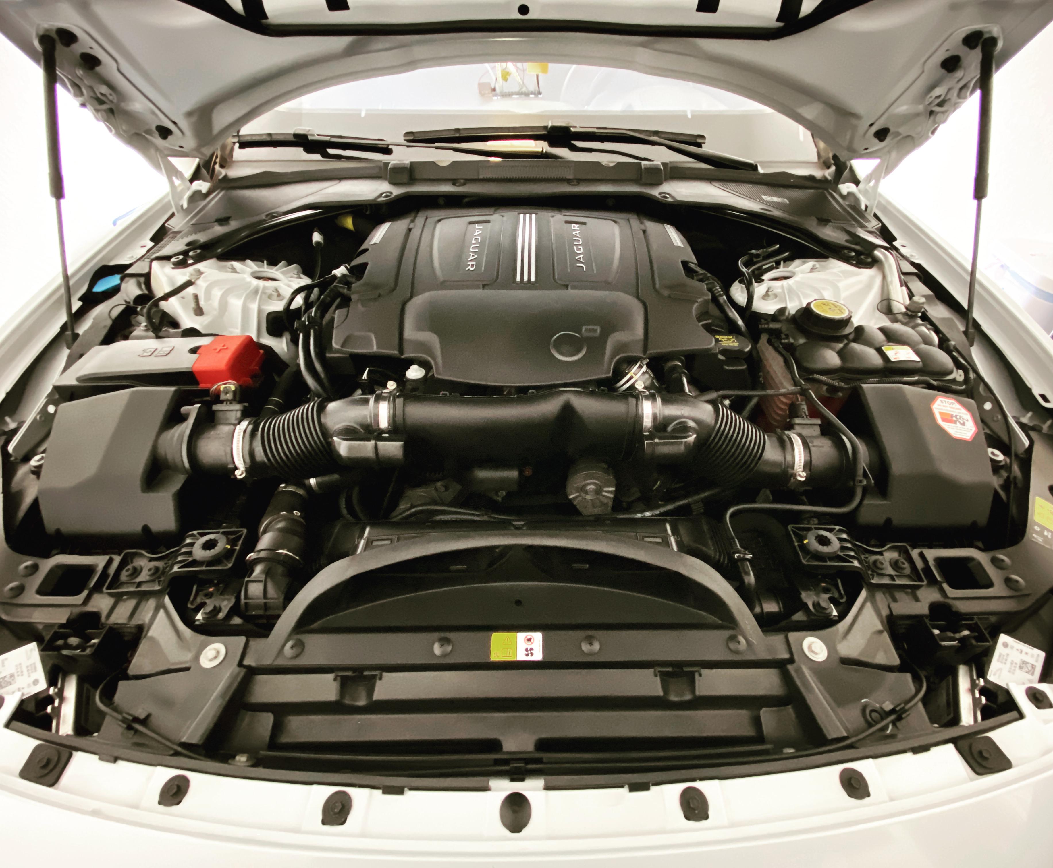 Is it odd that I vacuum my engine bay? | Scrolller