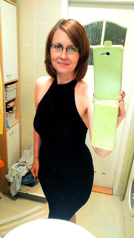 Is my Mom a MILF? | Scrolller