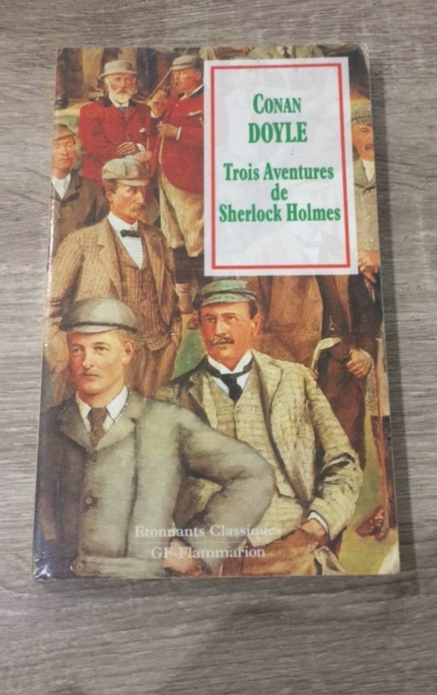 Is that Marshall and Barney on my Sherlock Holmes' French book ?? | Scrolller
