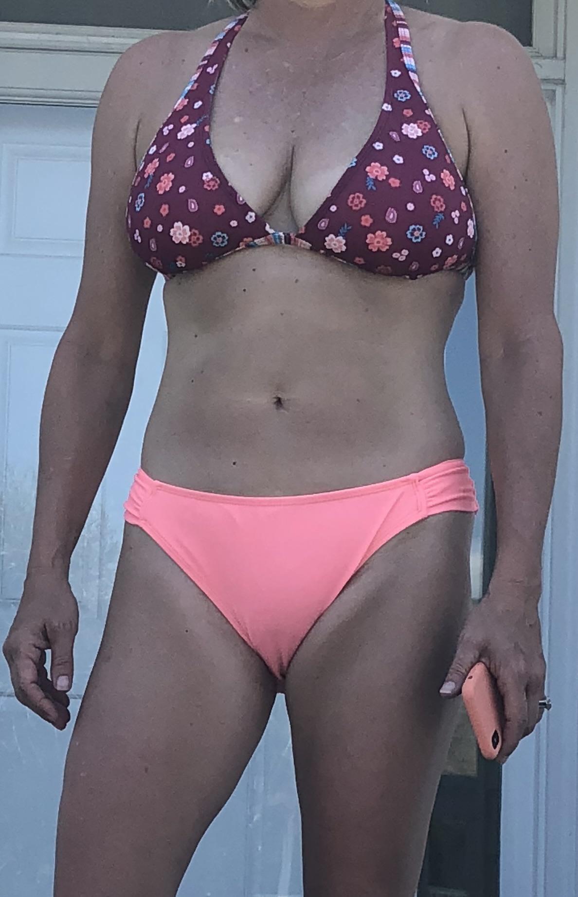 Do guys really notice? F [50] | Scrolller