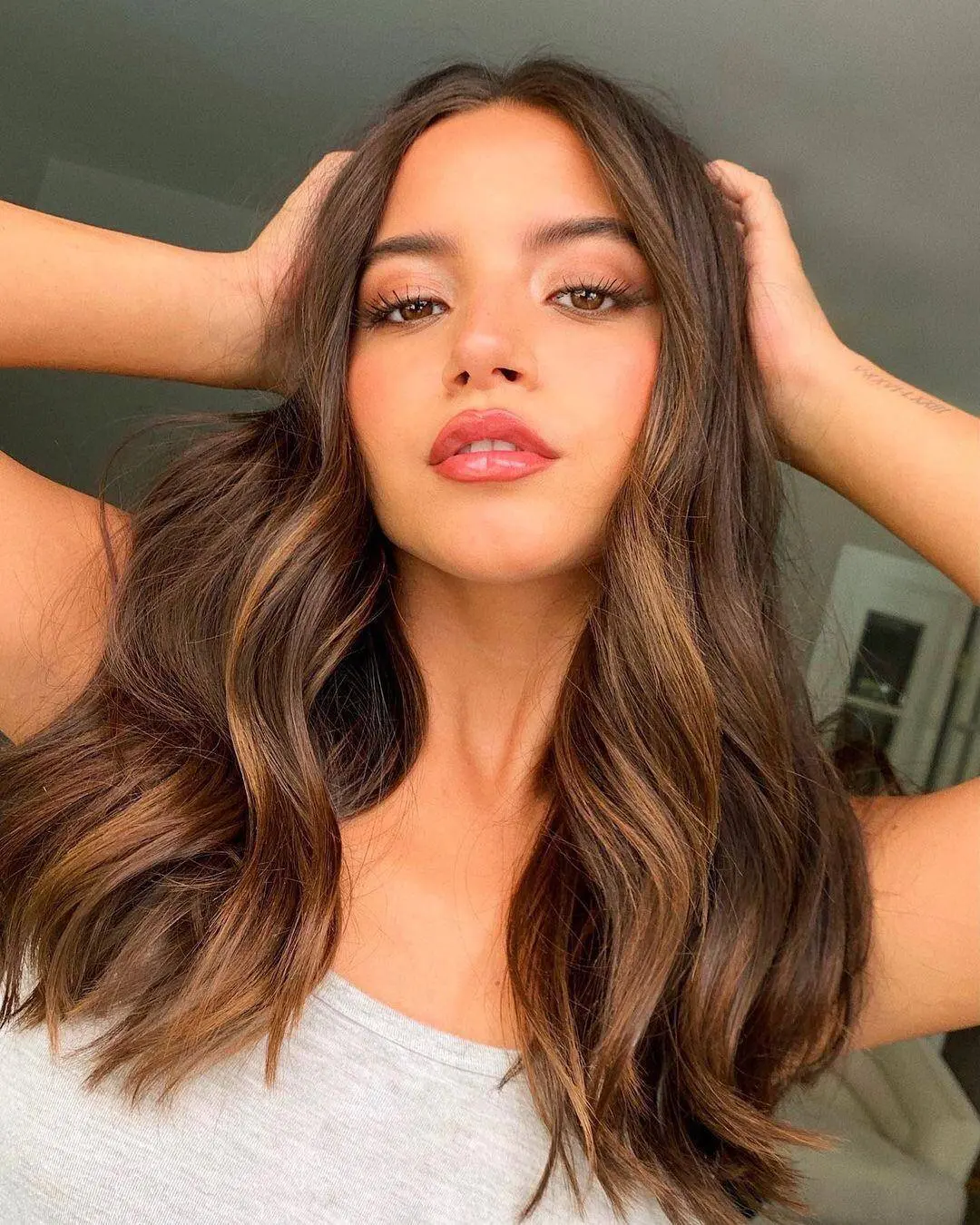 Isabela Merced Scrolller