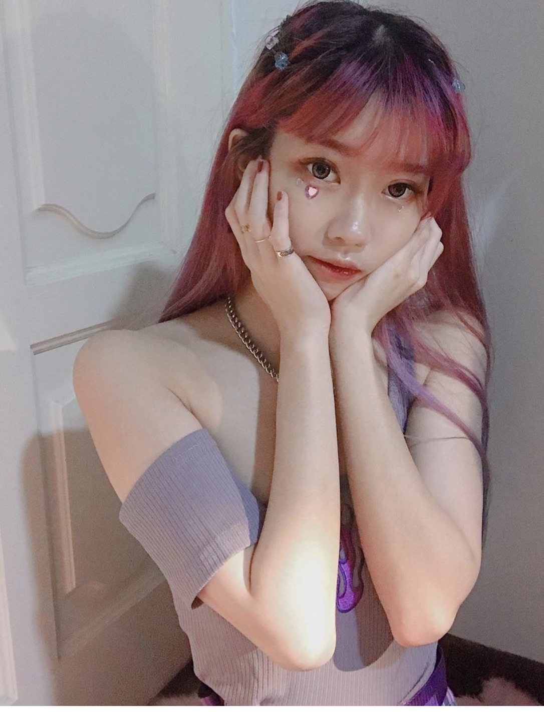 ISO Instagram or twitter | Scrolller