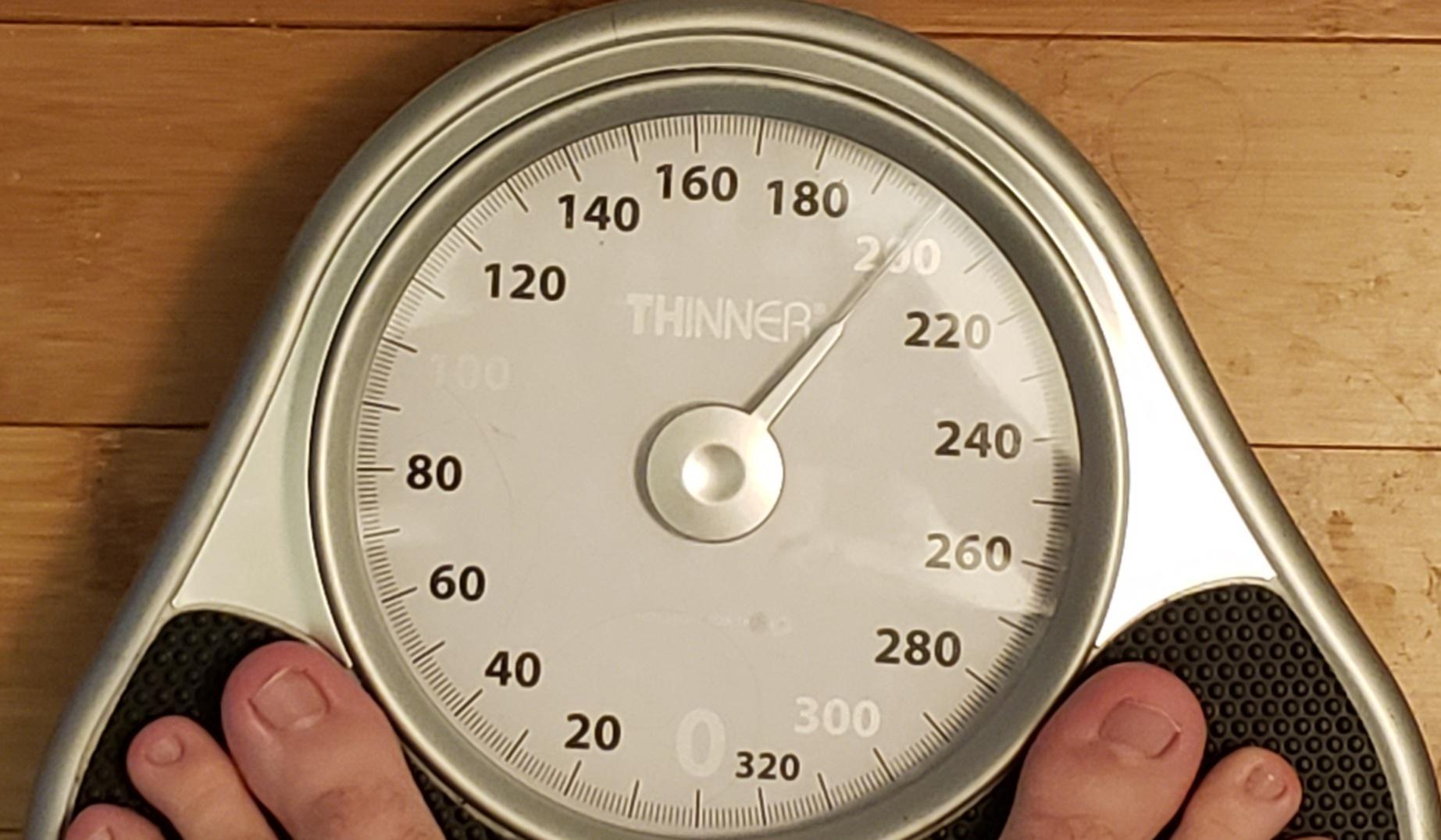 It happened! Down from 220. Next stop: 185 (normal BMI range) | Scrolller