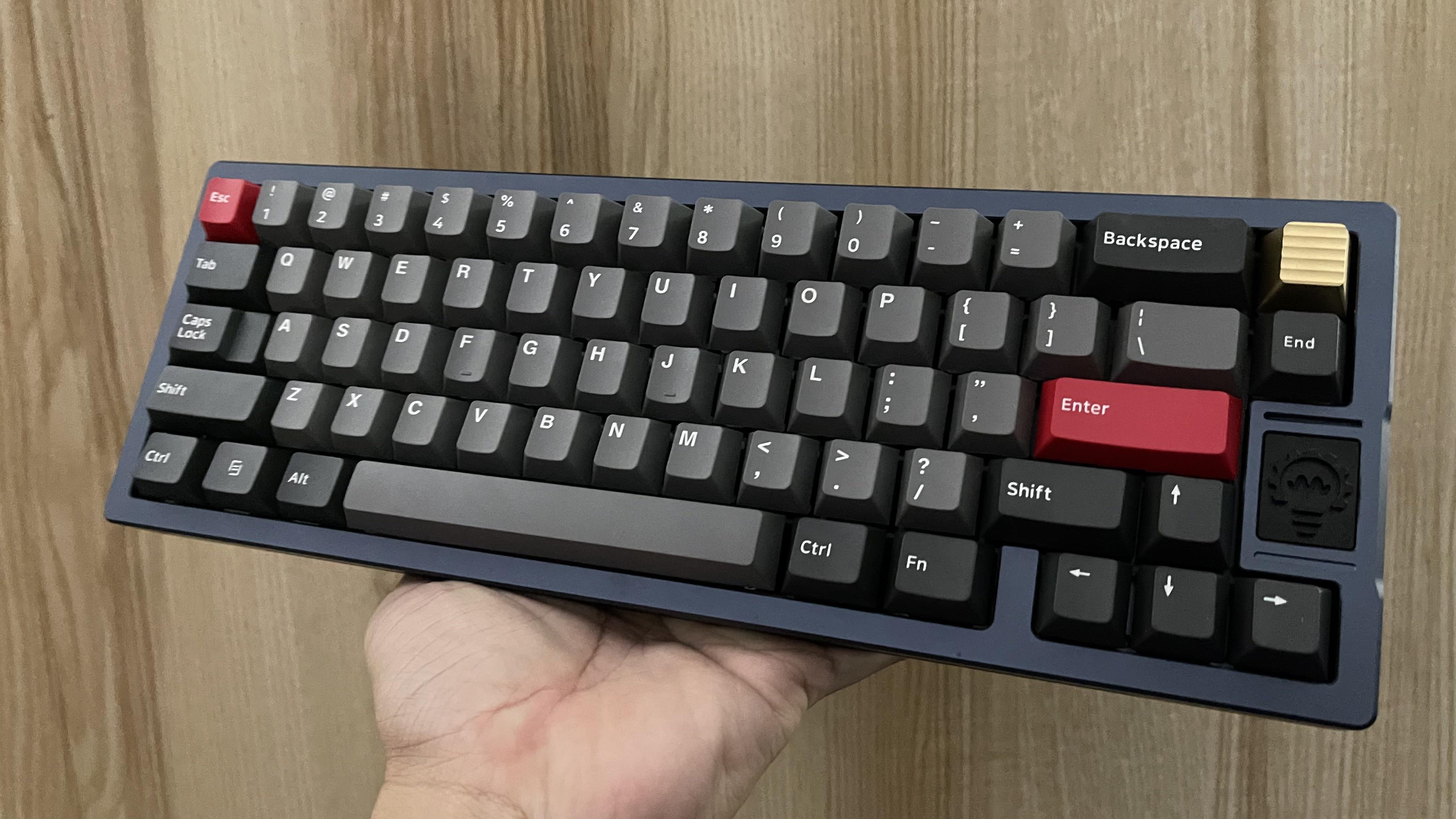 It Modern Dolch by Akko. Quiet nice | Scrolller