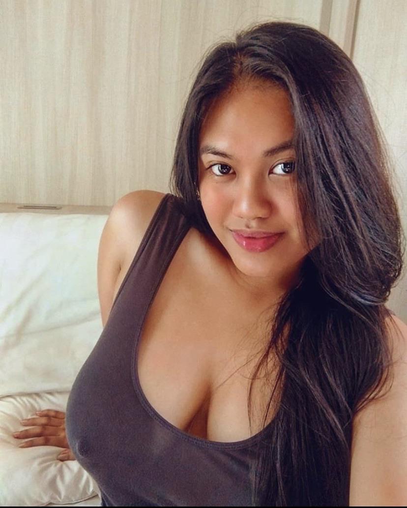 It must be cold in there | Scrolller