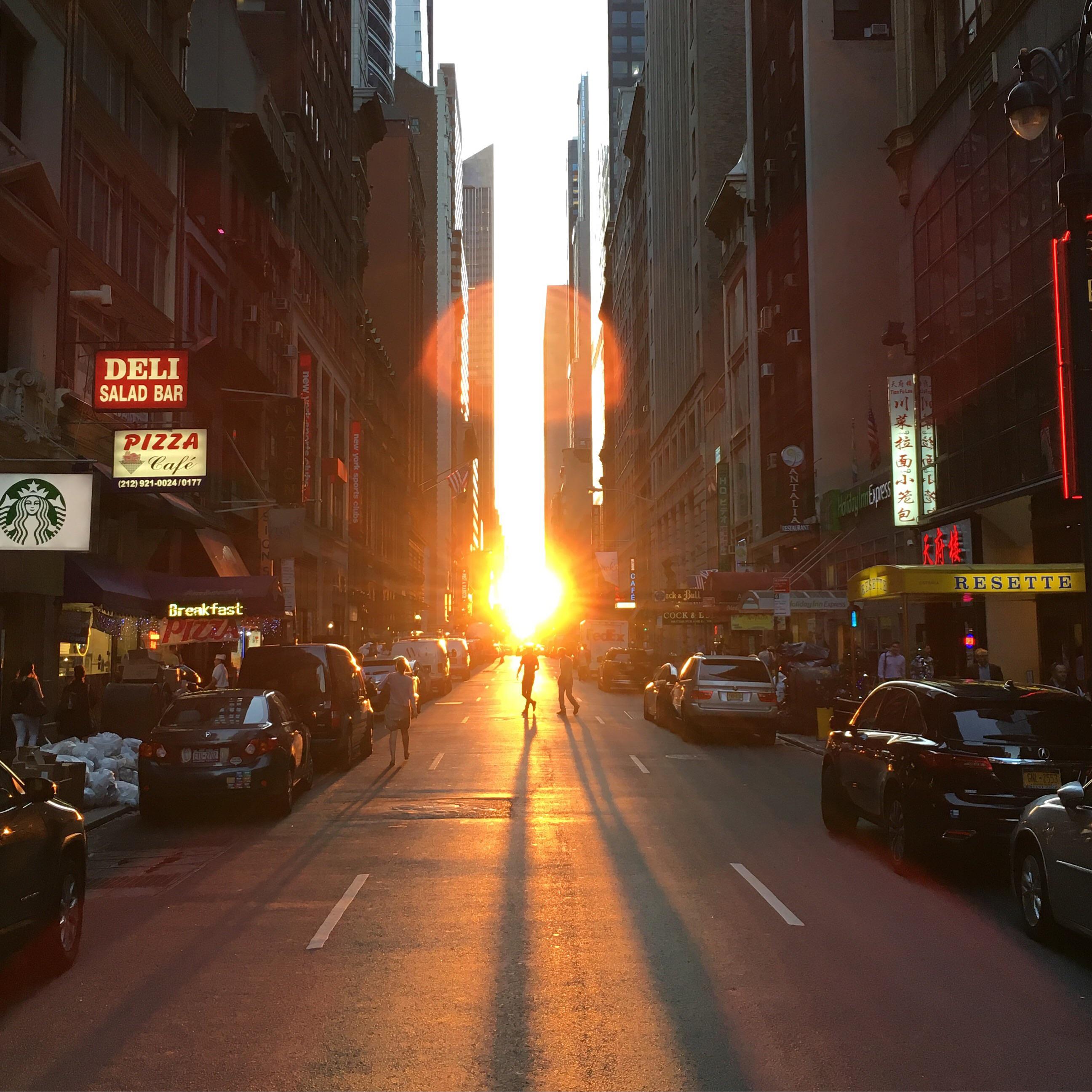 ITAP of the sun setting in New York | Scrolller
