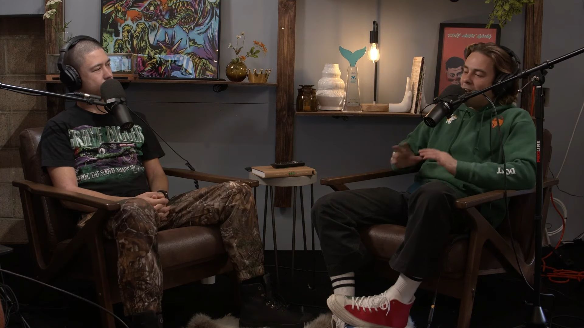 It's crazy that Eminem and Keanu Reeves started a podcast. | Scrolller