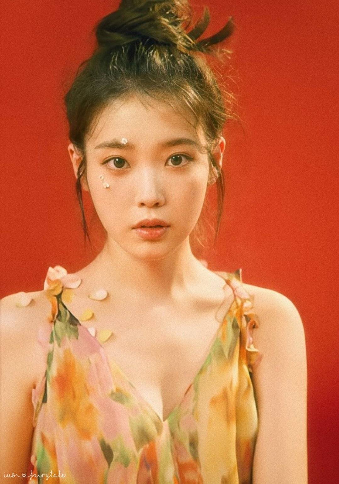 IU~~ | Scrolller