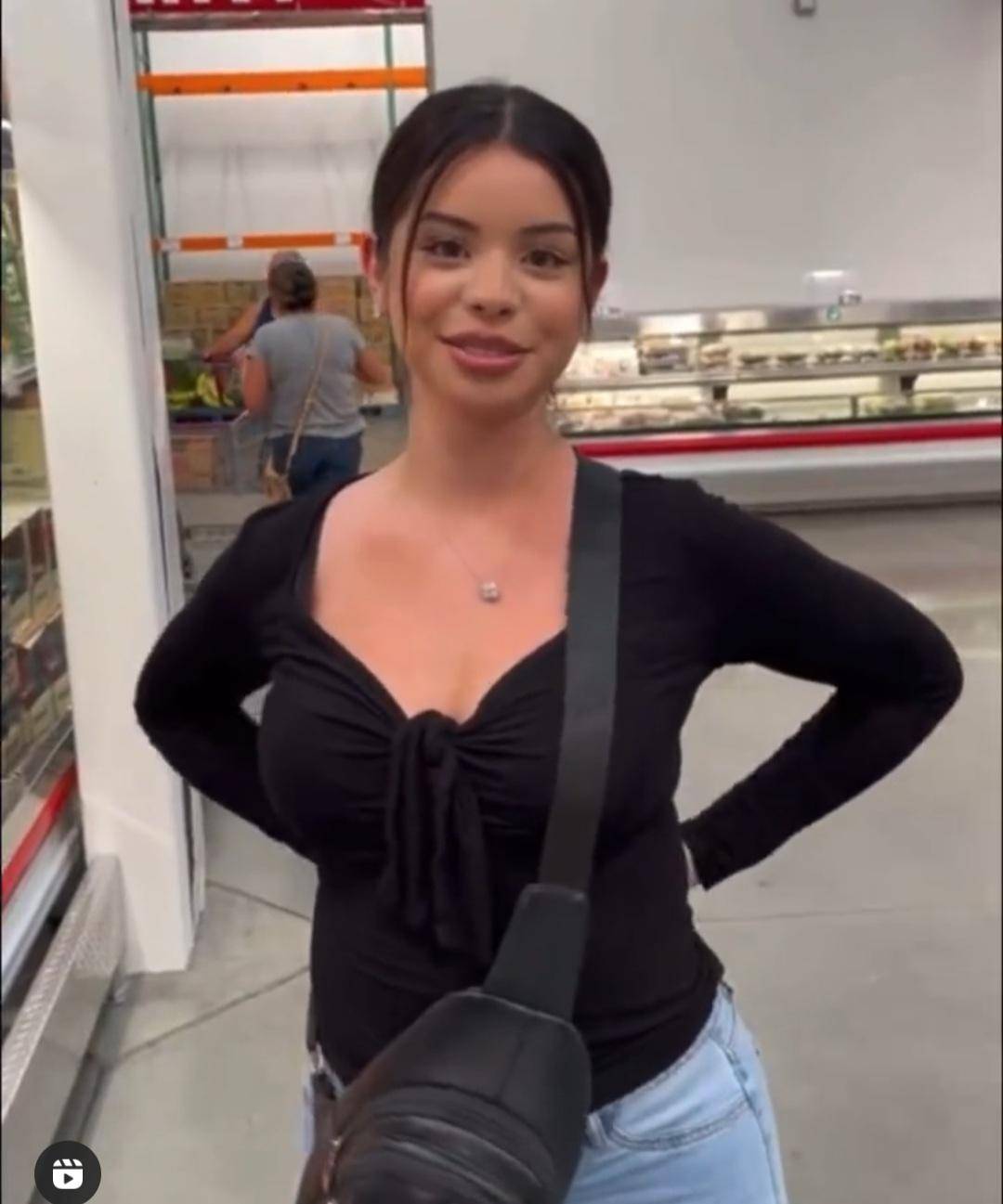 IWFTR someone who knows her name? | Scrolller