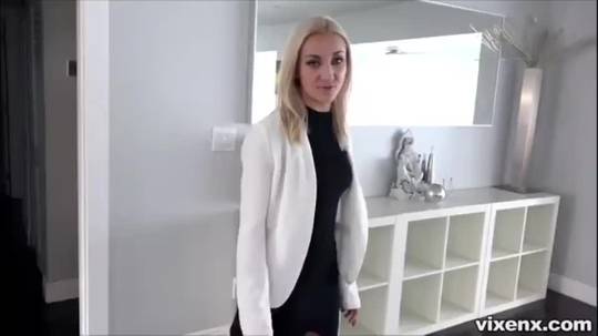 Jade Amber | Scrolller