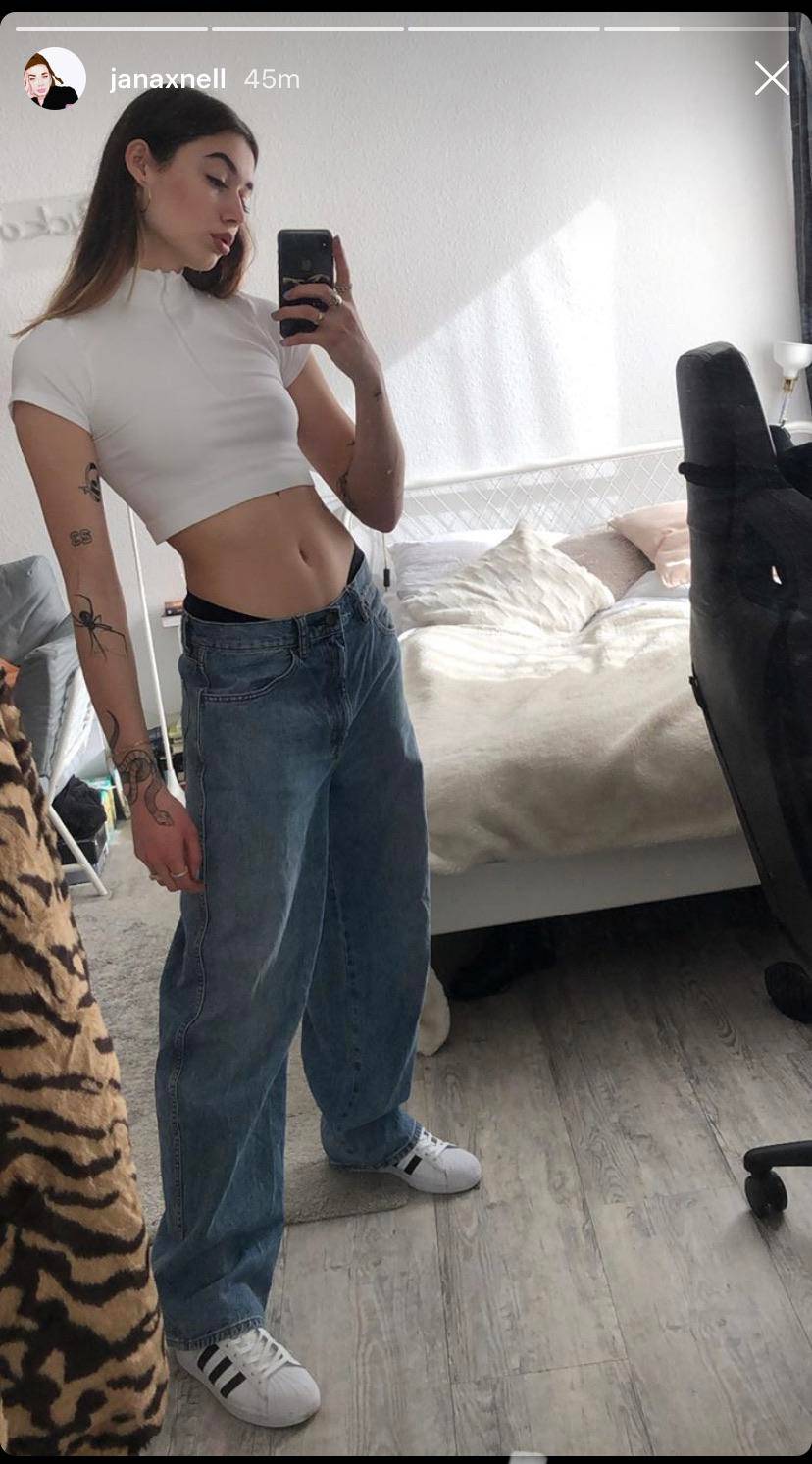 Janaxnell neue story ohne BH | Scrolller