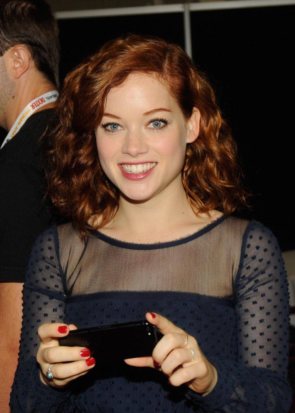 Jane Levy | Scrolller