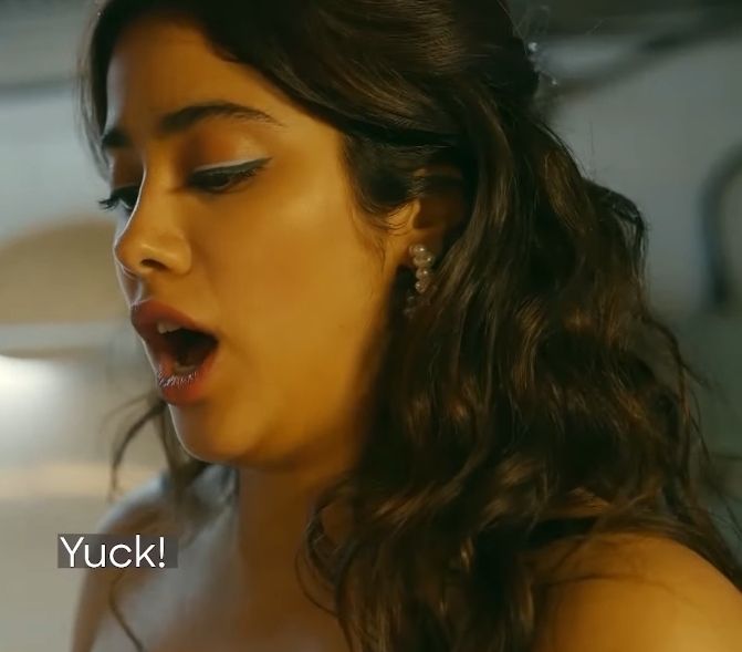 Janhvi Kapoor | Scrolller