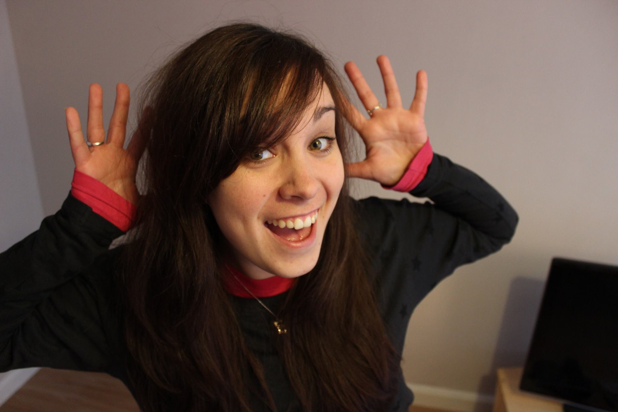 Jazz hands | Scrolller