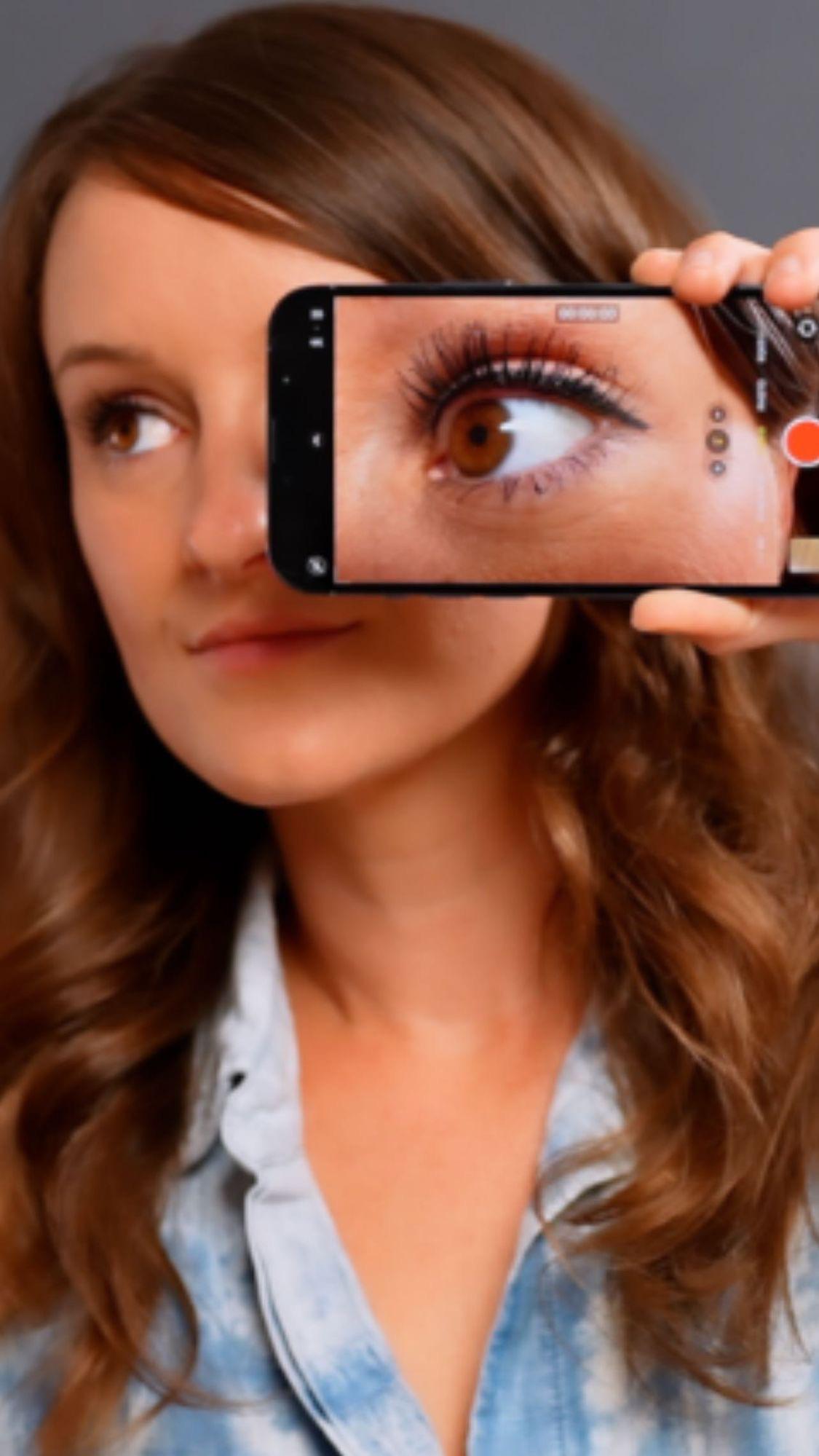 Jenna selfie | Scrolller