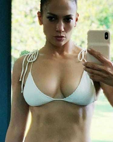 Jennifer lopez | Scrolller