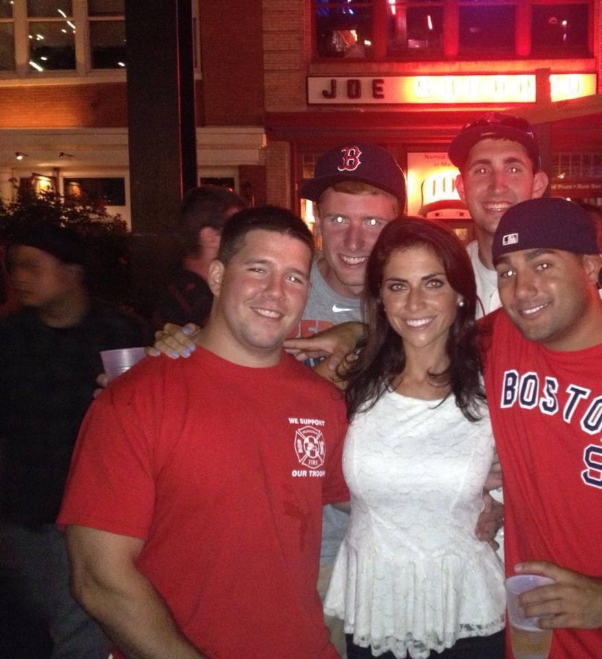 Jenny Dell with fans | Scrolller
