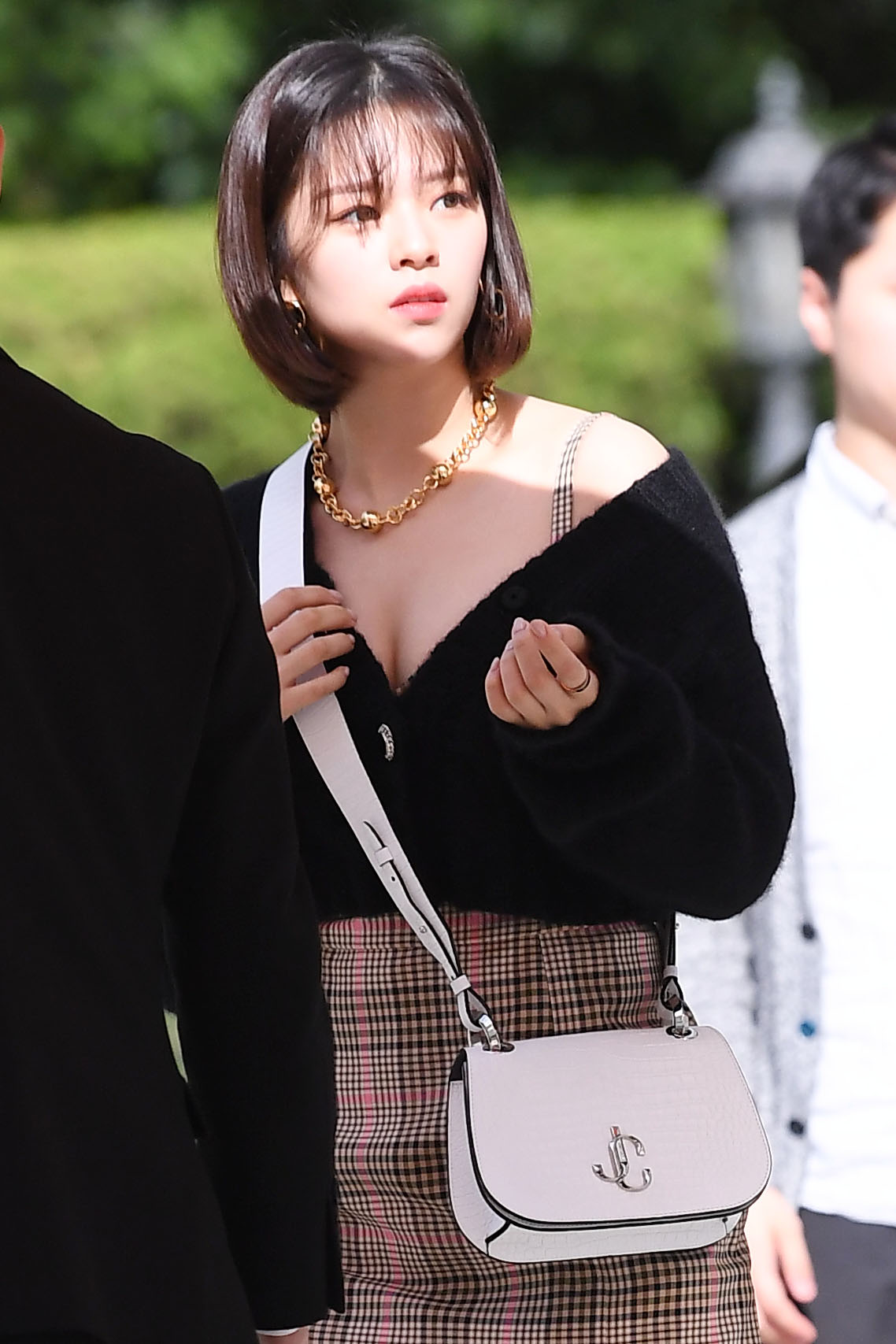 Jeongyeon the candid goddess | Scrolller