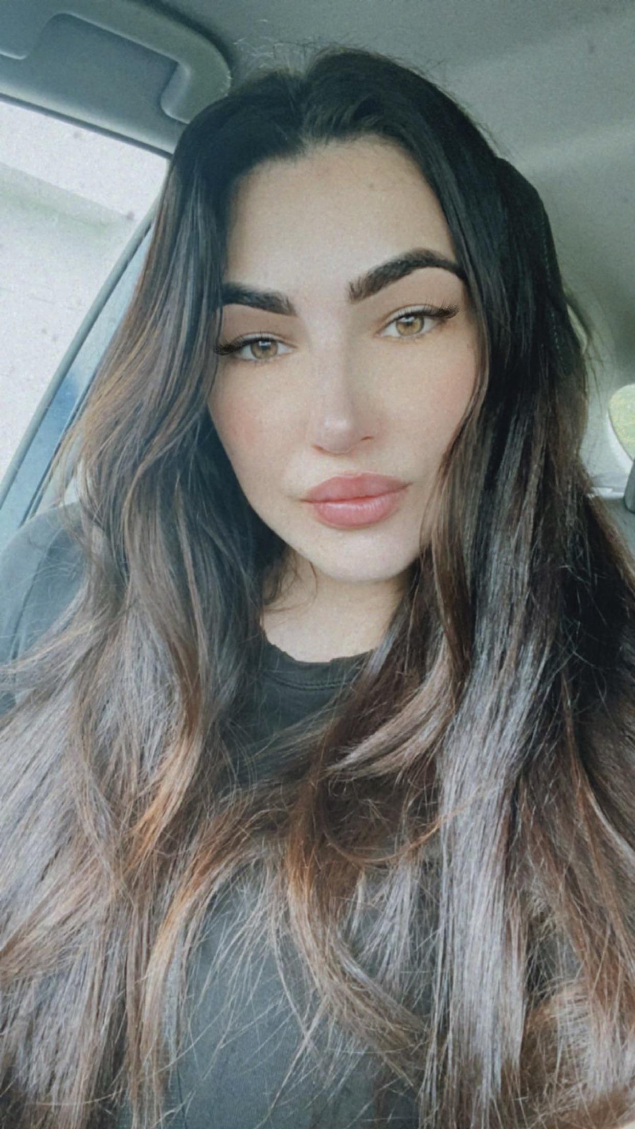 Jessica McKay | Scrolller