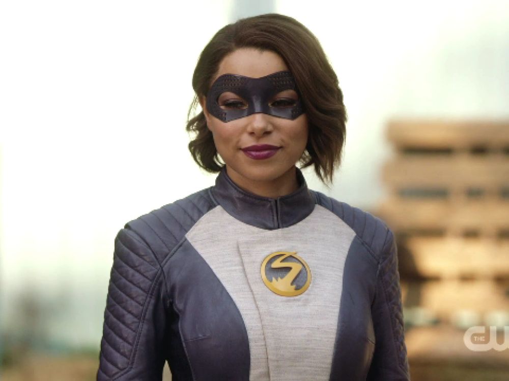 Jessica Parker Kennedy Scrolller