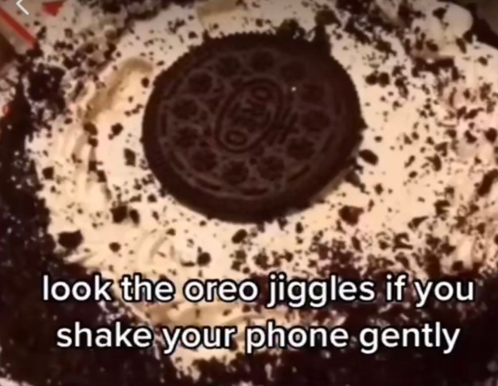 Jiggling Oreo [Optical Illusion] | Scrolller