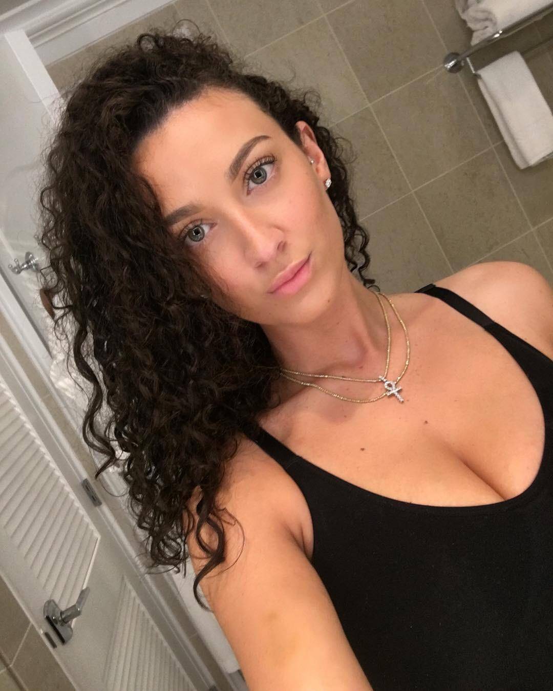 Jipsy Joey | Scrolller