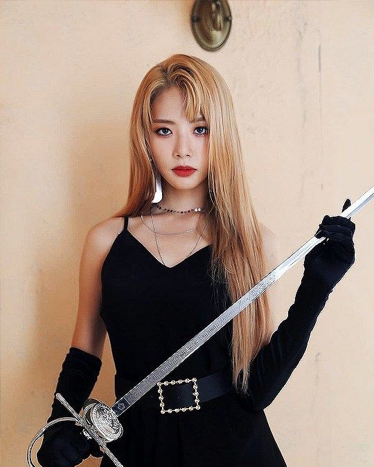 Jiu 💜 | Scrolller