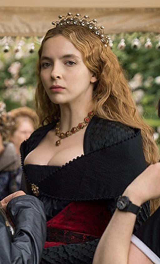 Jodie Comer's mouth watering cleavage | Scrolller