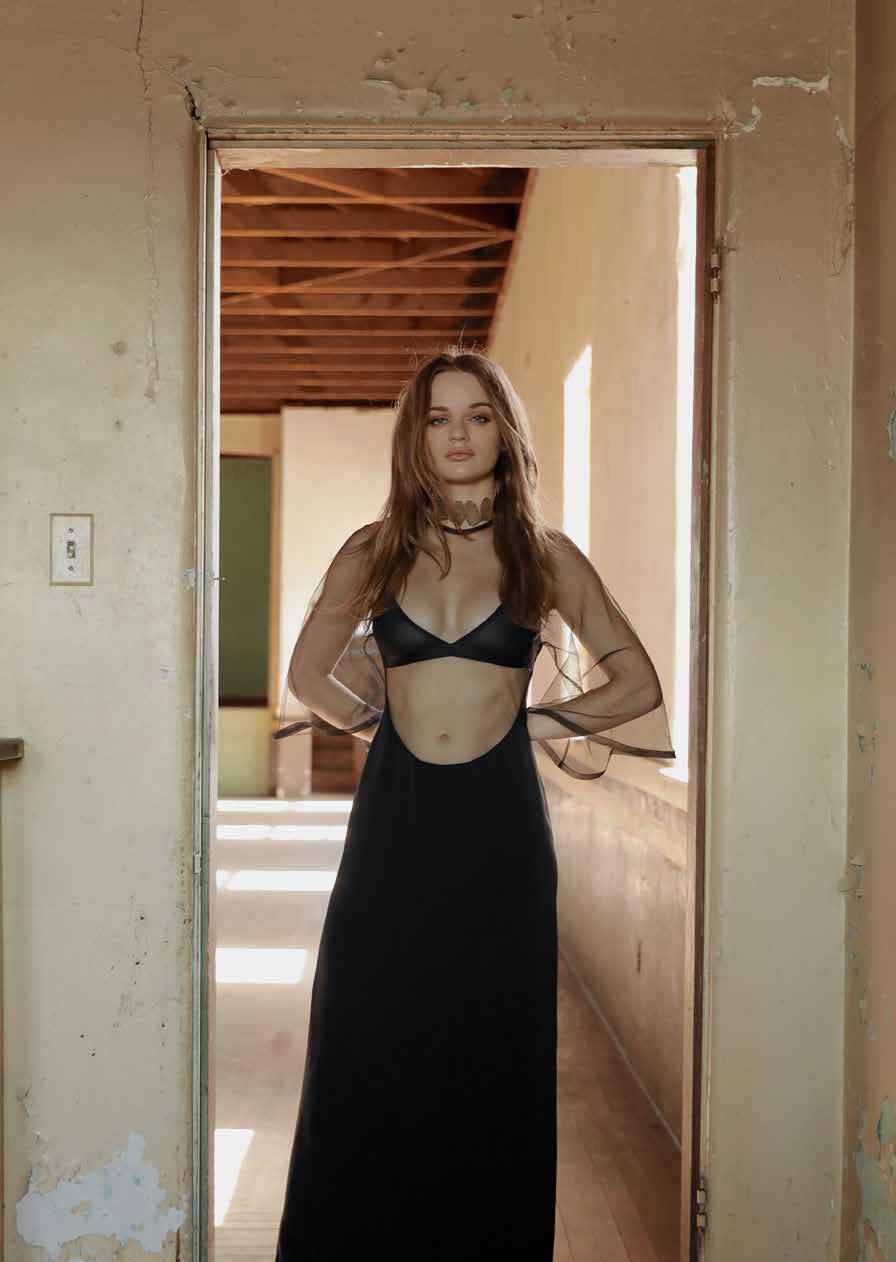 Joey King | Scrolller