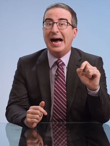 John Oliver's Tie Is Trending on R/Confusing Perspective - Parallel or Crisscross | Scrolller