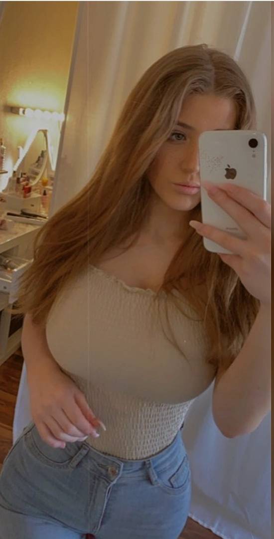 Joina subben flr mer av tiktok stjärnan emelie | Scrolller